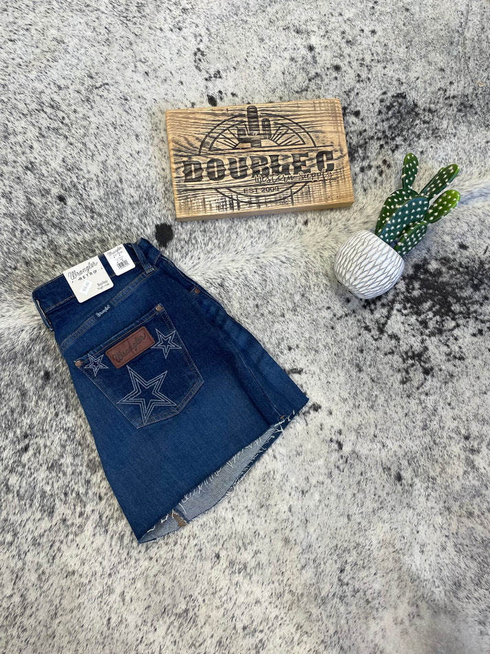 Women’s Western Shorts by Wrangler, Lee, Ariat – Stylish & Comfortable ...